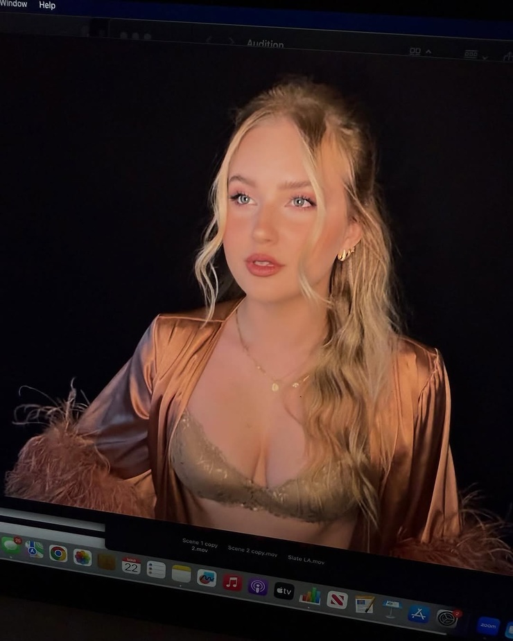 Picture of Veronica Dunne