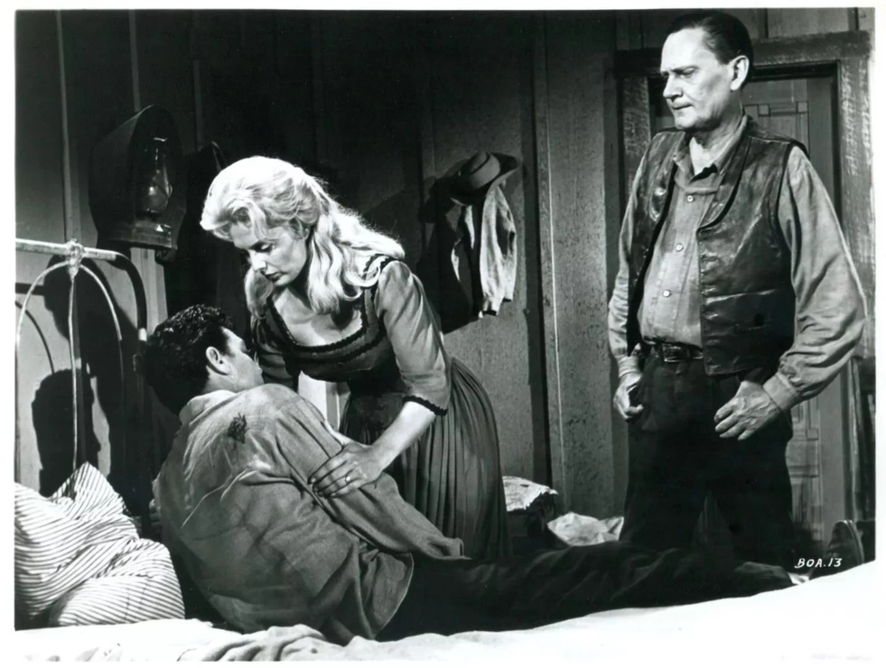 Martha Hyer, Wendell Corey
