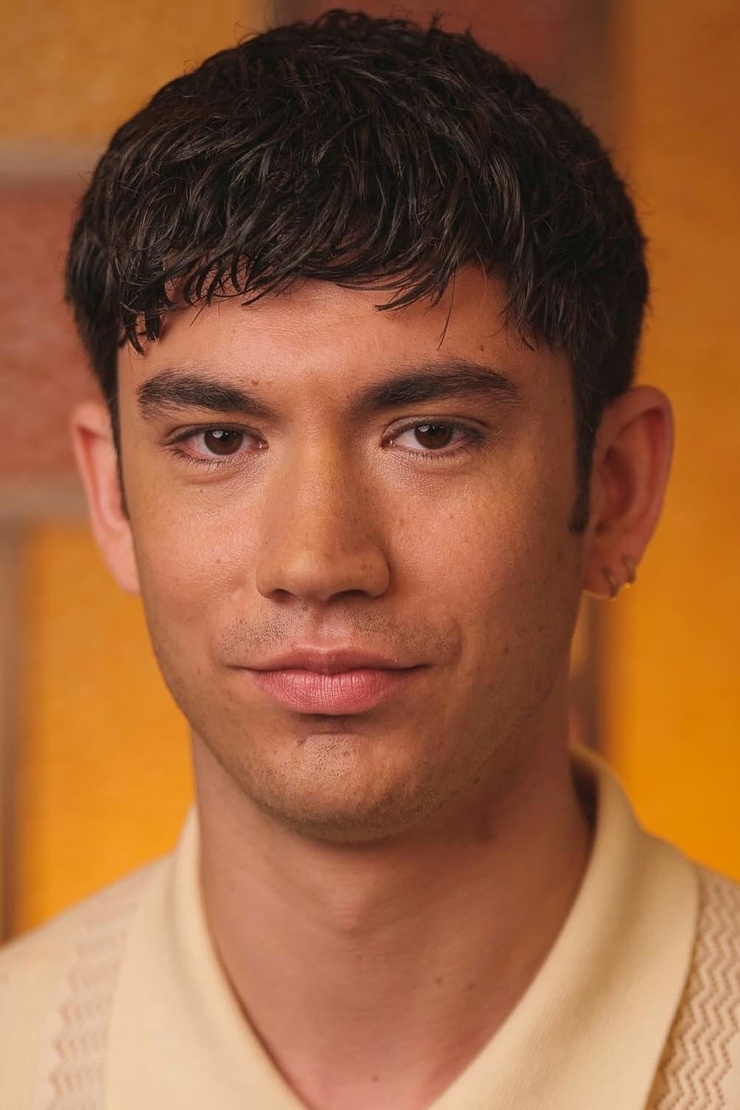 Image of Archie Renaux