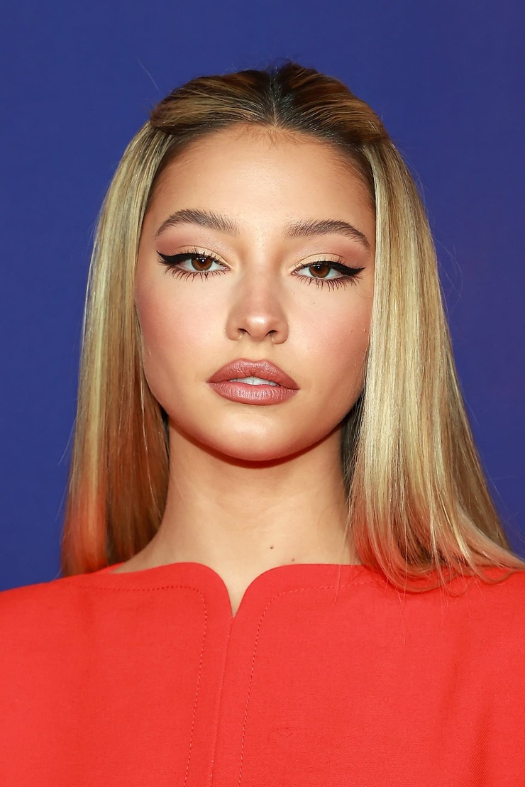 Picture of Madelyn Cline