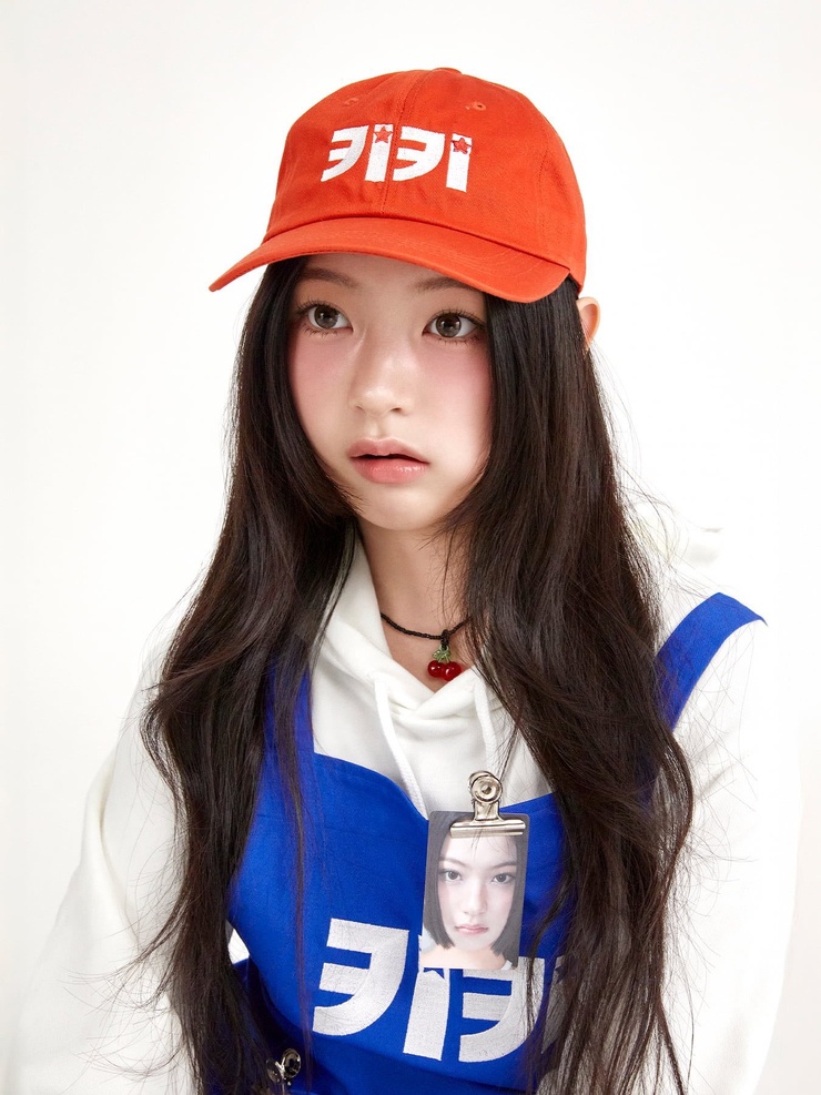 Image of KiiiKiii
