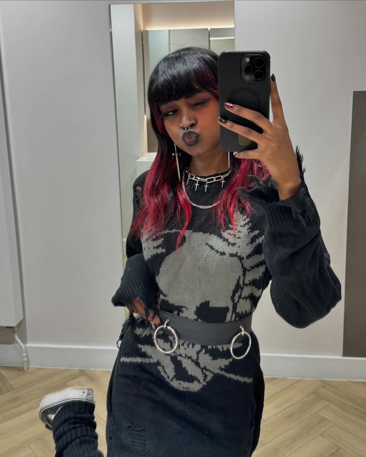 Picture of Shirleen (model)