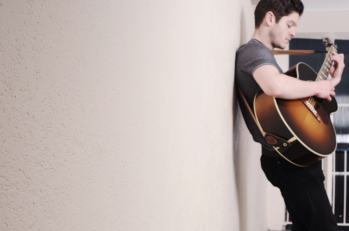 Picture of Iwan Rheon