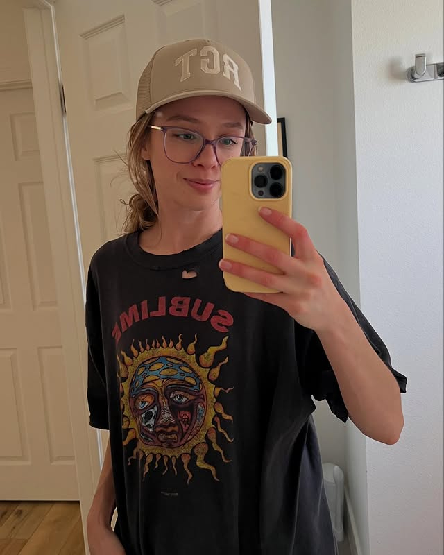 Picture of Anna Lore