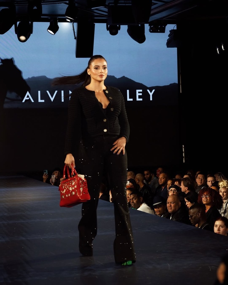 Picture of Gabrielle Walsh