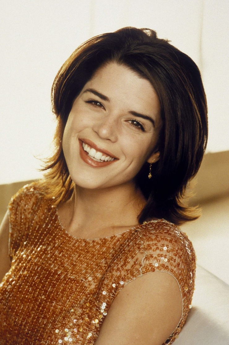 Neve Campbell image