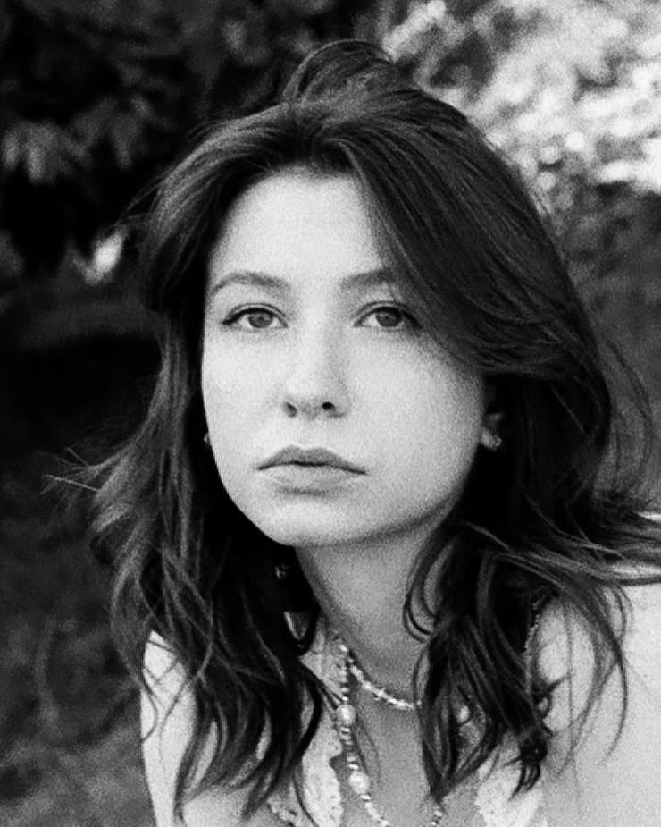 Picture of Katelyn Nacon