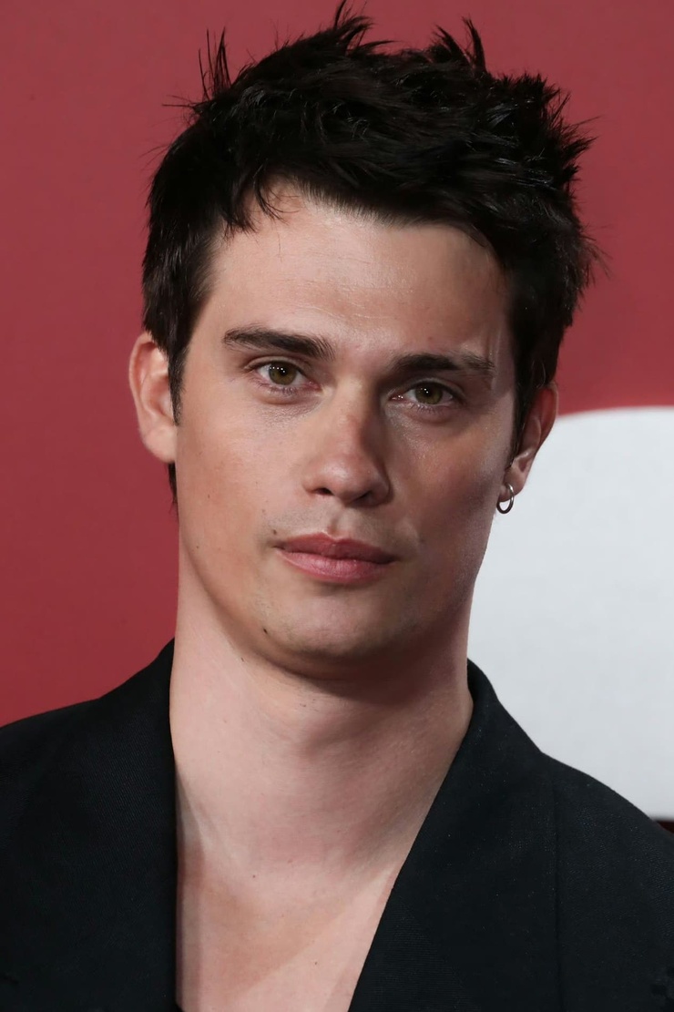 Picture of Nicholas Galitzine