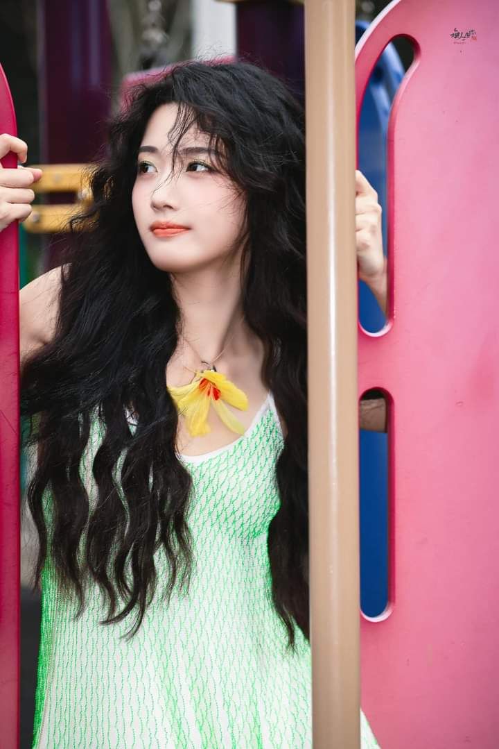 Picture of Yuxiao Lu