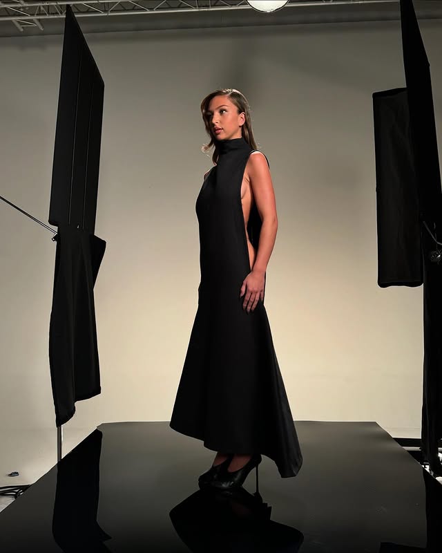 Picture of Eva Queen