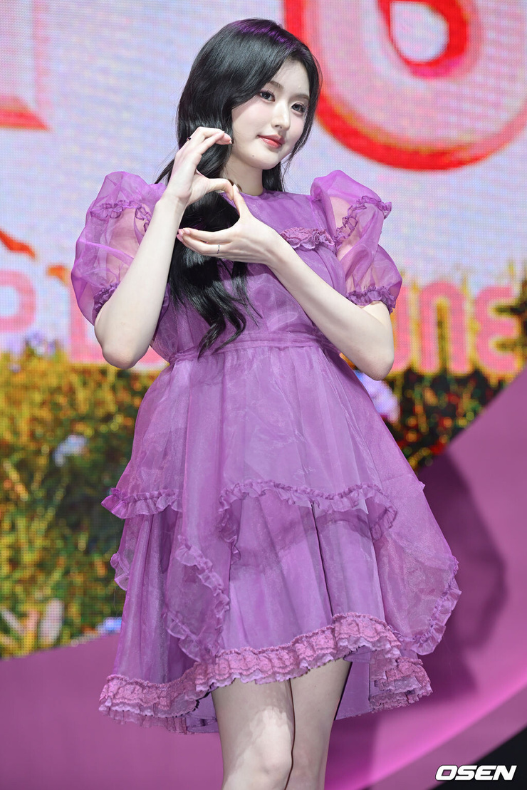 Picture of Athena Yang