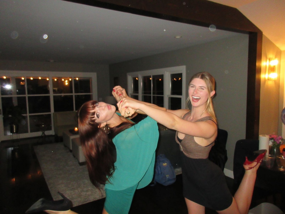 Brooke Elizabeth Butler pictures and photos