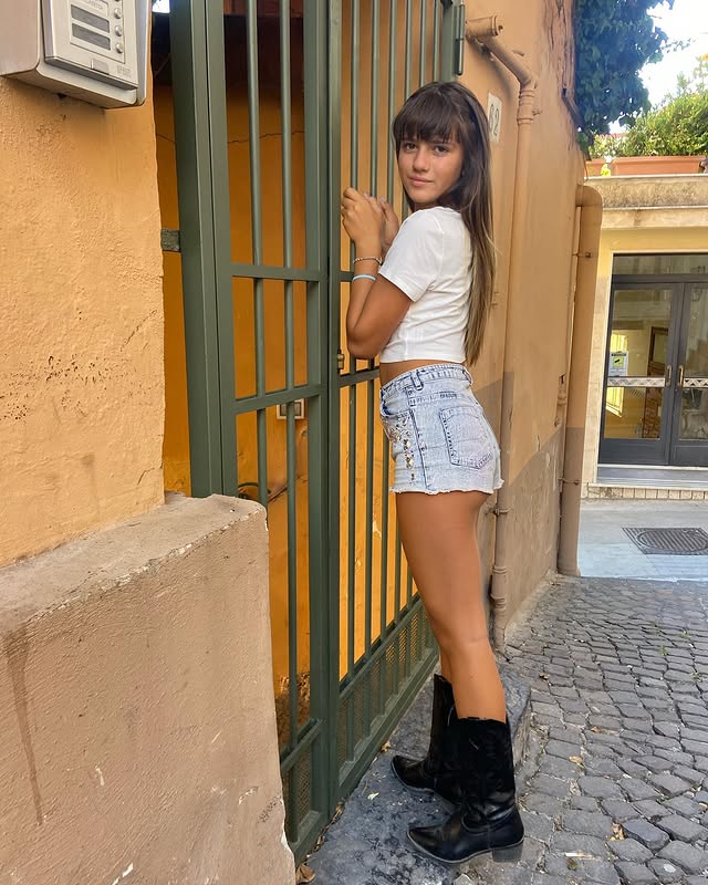 Picture of Cloe Carpino