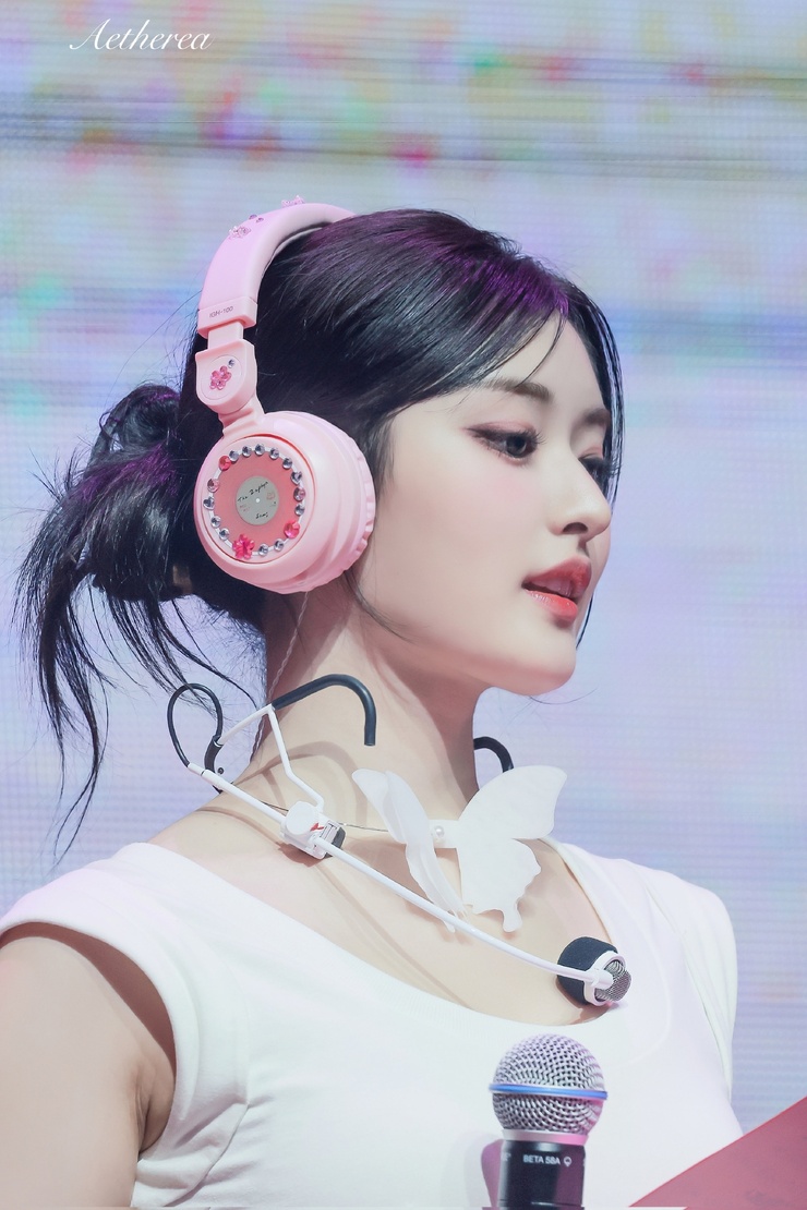 Picture of Athena Yang