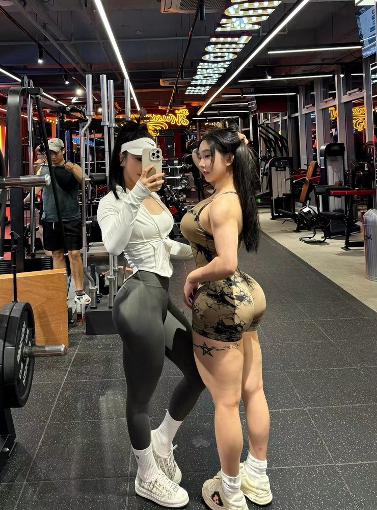 Songyuxin Hitomi picture