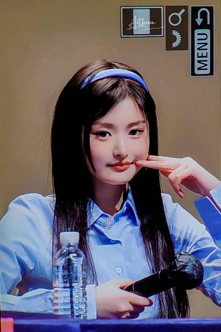 Picture of Athena Yang