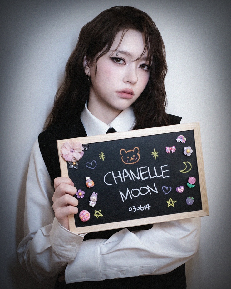 Picture of Chanelle Moon