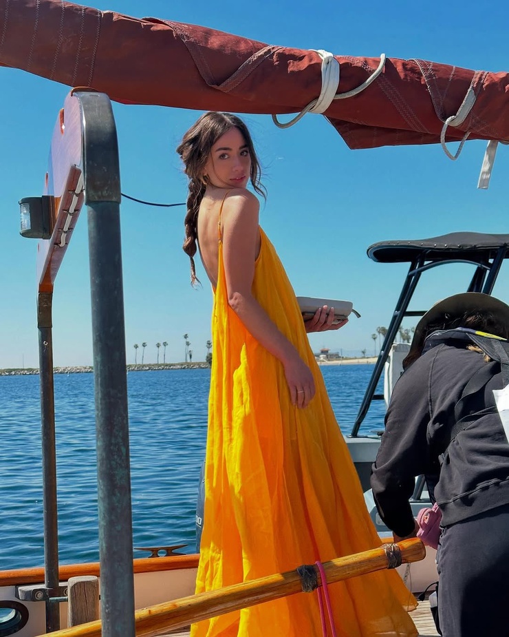 Picture of Chloe Bennet