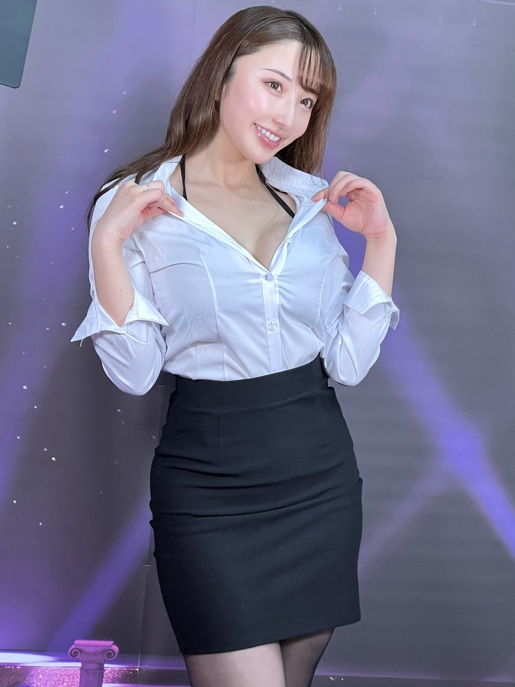 Picture of Mina Kitano