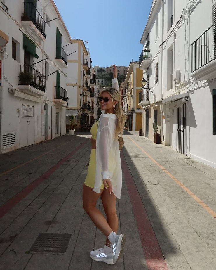 Hannah White (II) image