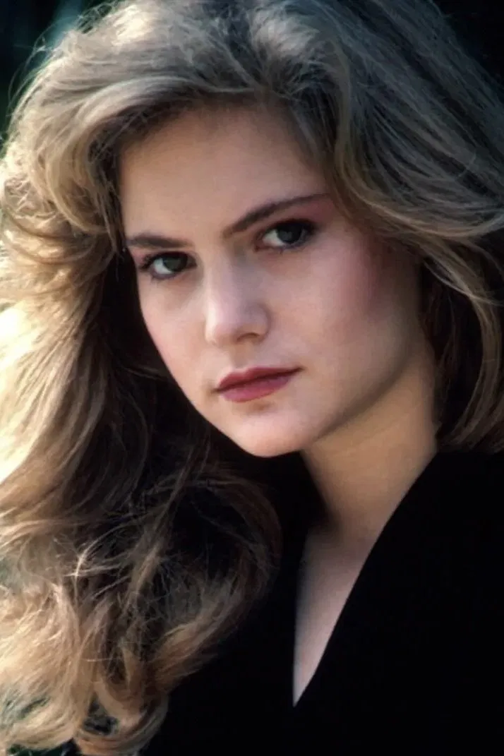 Jennifer Jason Leigh picture