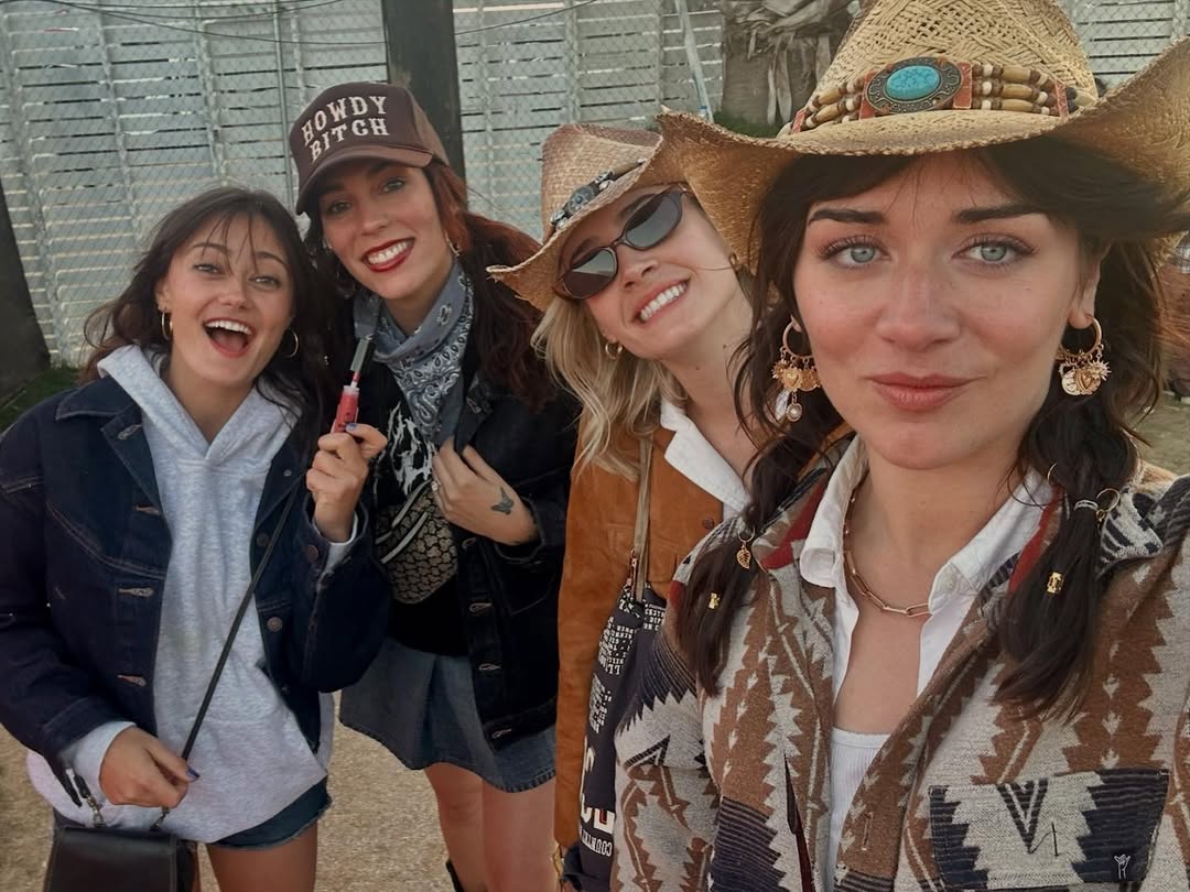 Picture of Ella Purnell