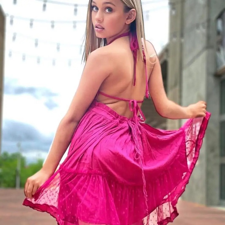 Image of Hailey Jayne Smith