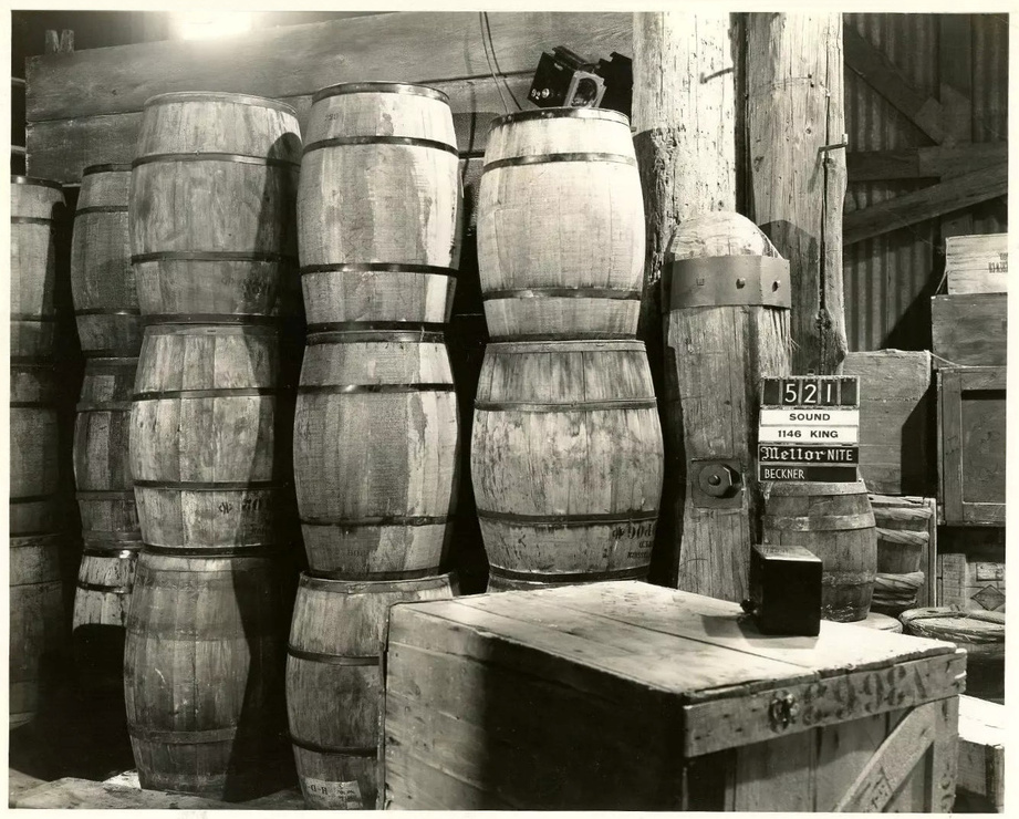 Bulldog Drummond Comes Back (1937)