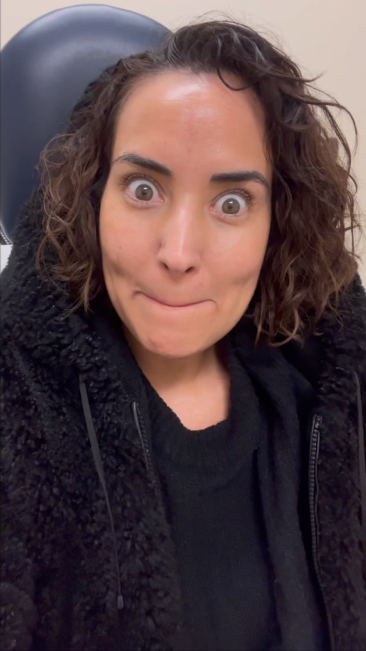 Burgandi Phoenix image