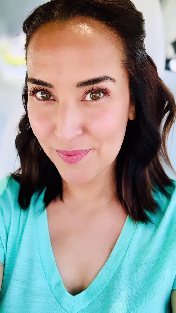 Burgandi Phoenix image