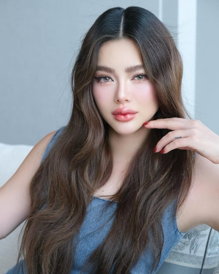 Picture of Arisara Thongborisut