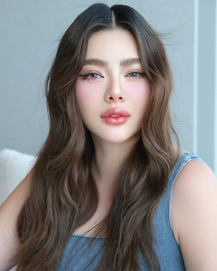 Picture of Arisara Thongborisut