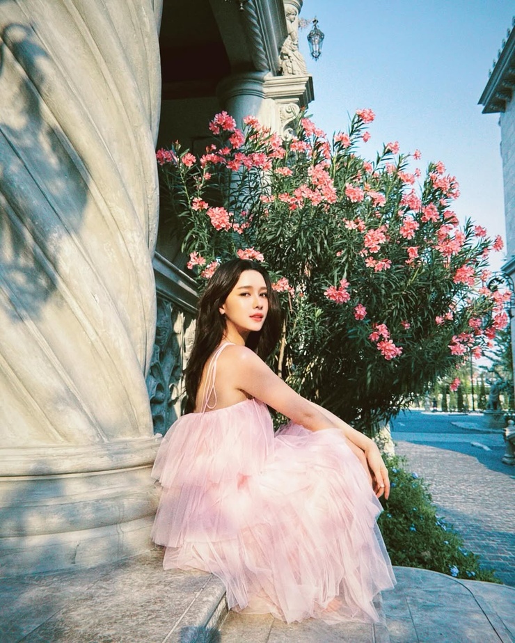 Picture of Amena Pinij