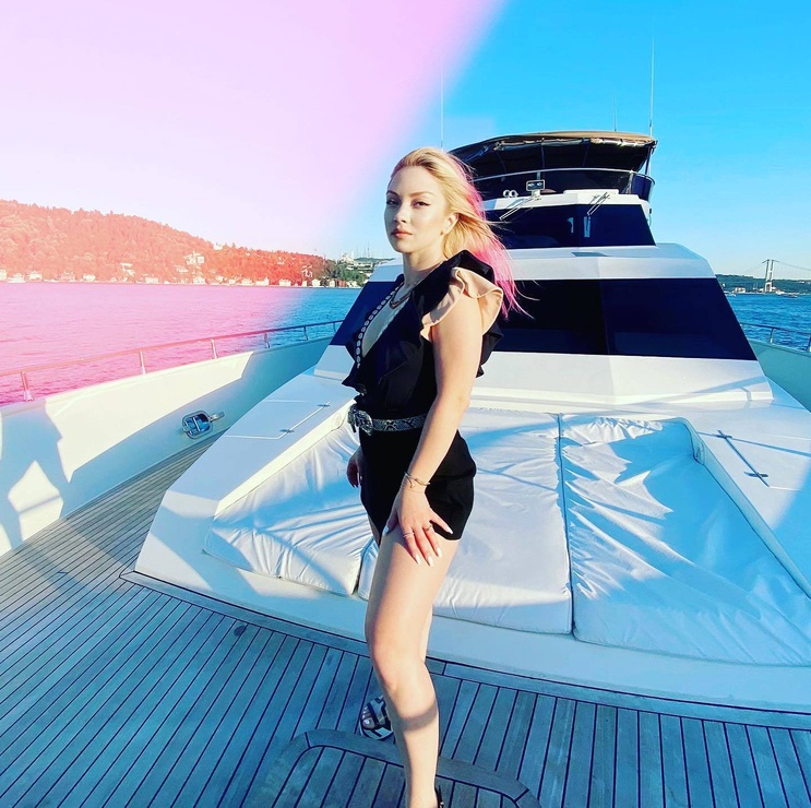 Picture of Ece Seckin