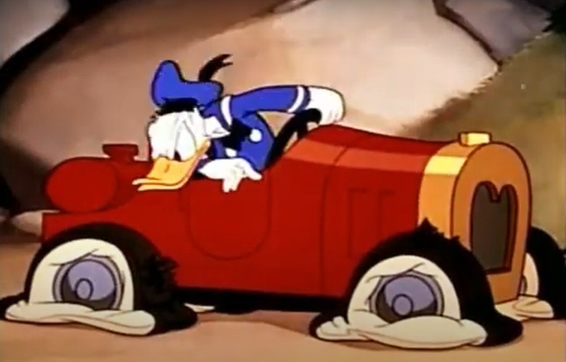 Flat wide whitewall tire on Donald's 313 car