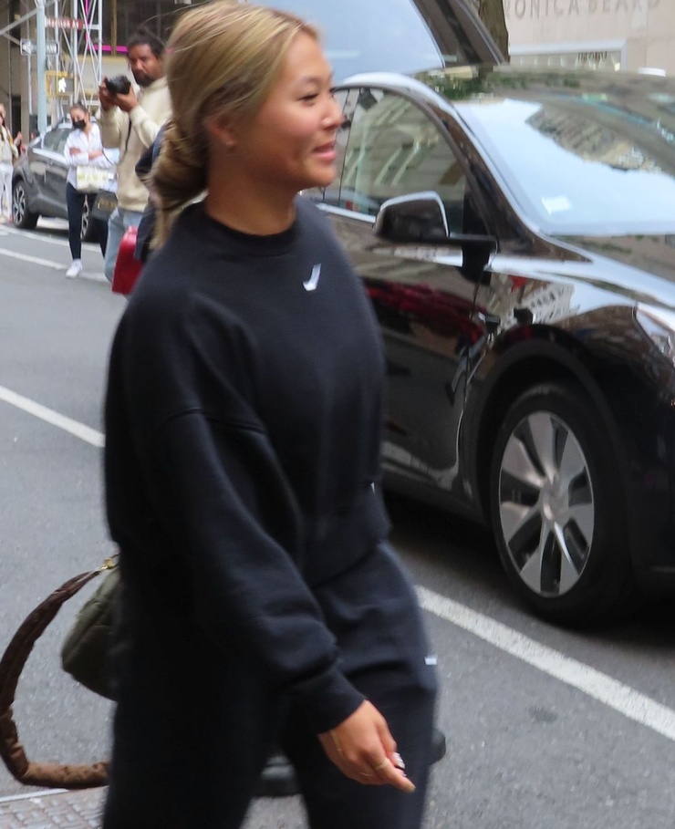 Chloe Kim image