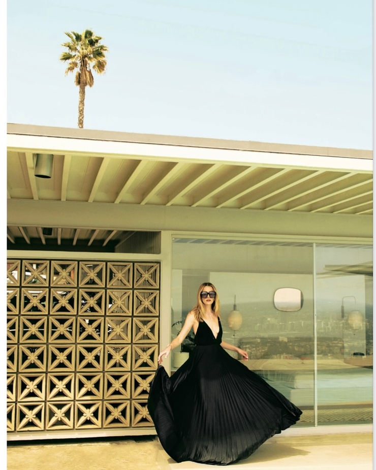 Brianne Howey picture