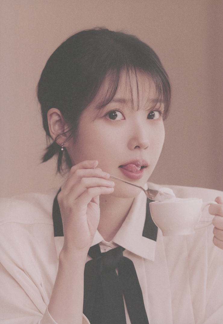 Picture of IU