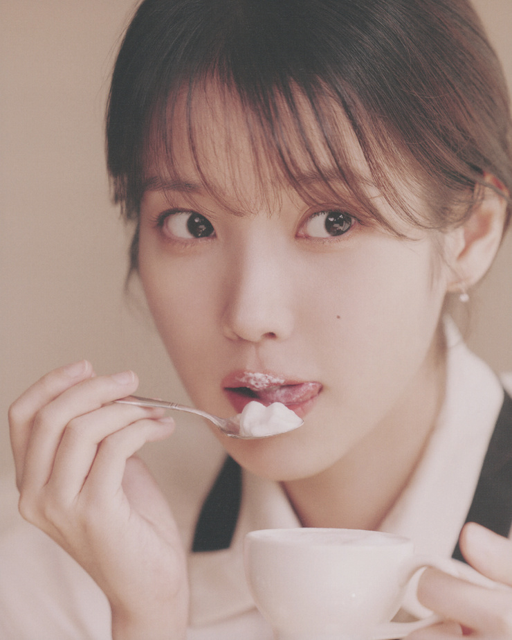 Picture of IU