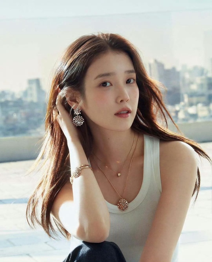 Picture of IU