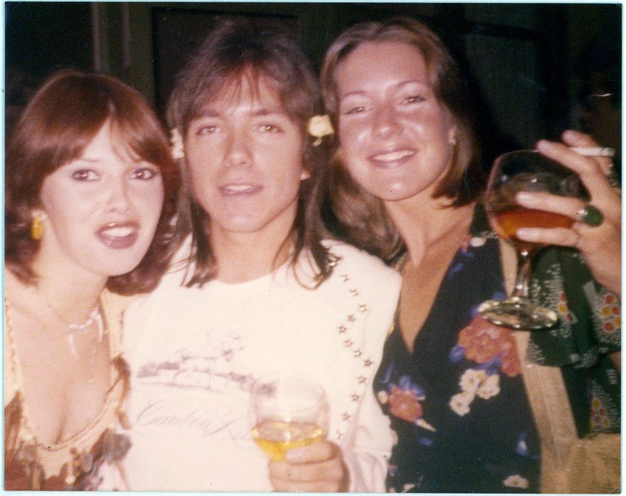 March 1976 - Jo Jo, David Cassidy and a girl in Pa