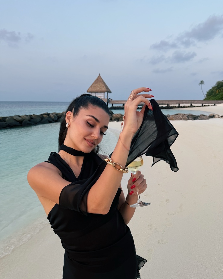 Image of Hande Erçel