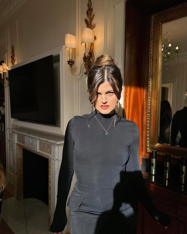 Picture of Elle Edwards