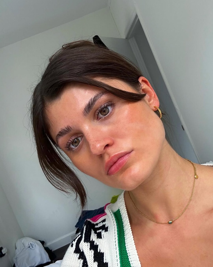 Image of Elle Edwards