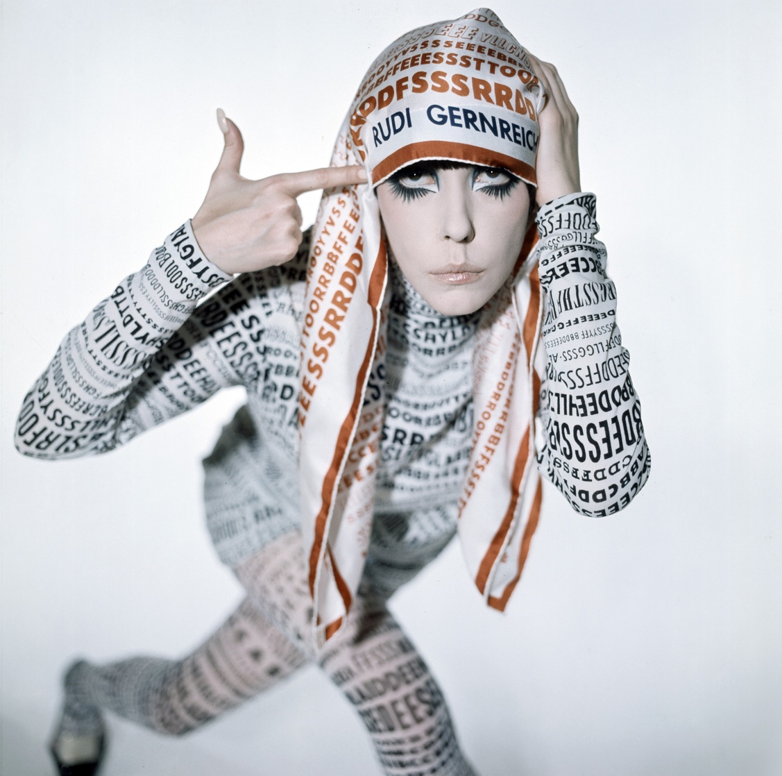 Peggy Moffitt image