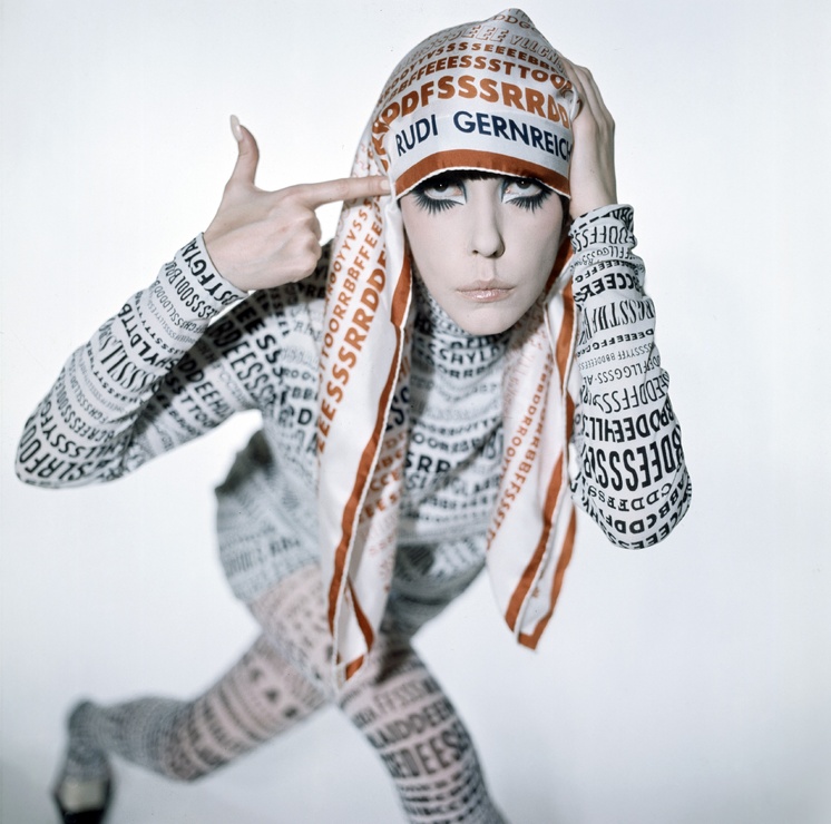 Peggy Moffitt image