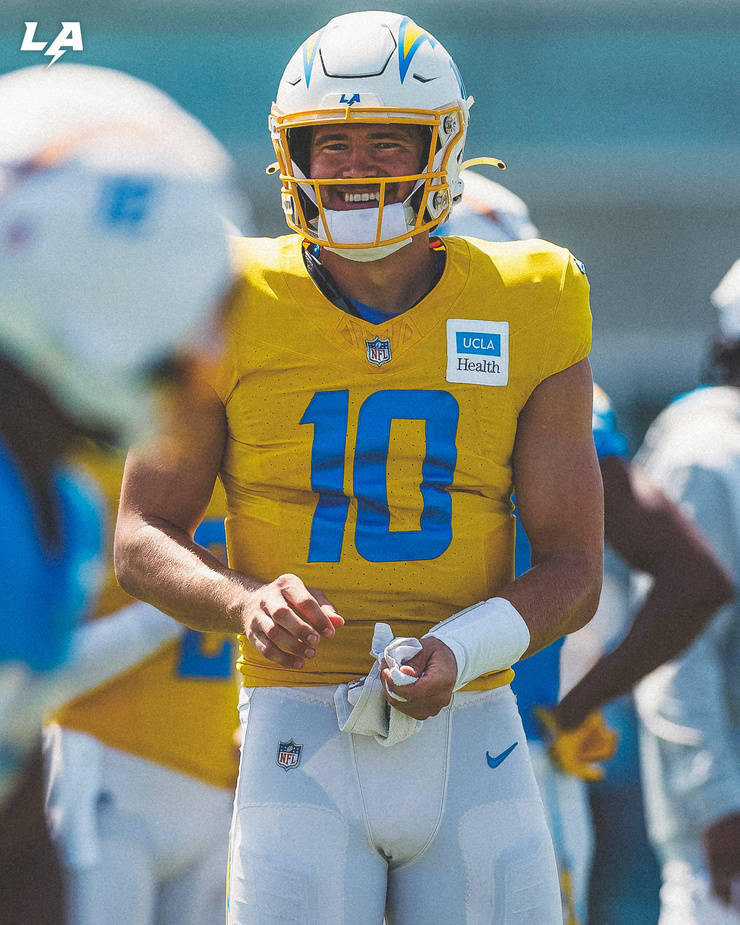 Justin Herbert picture