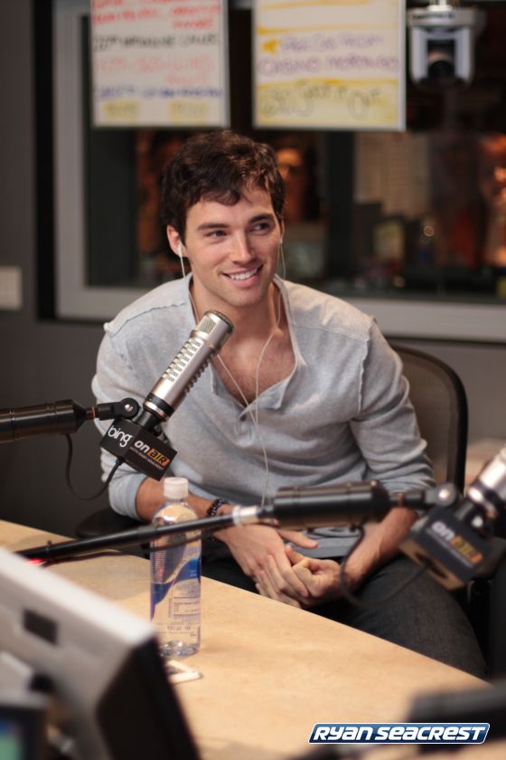 Picture of Ian Harding
