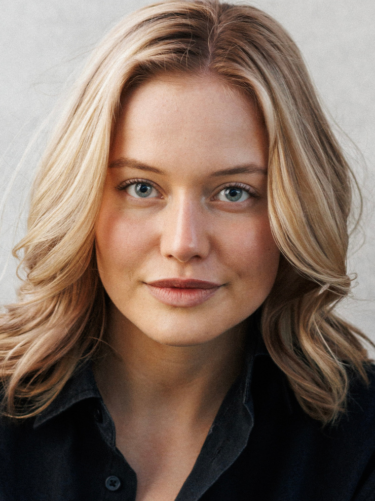 Picture of Mina Dale