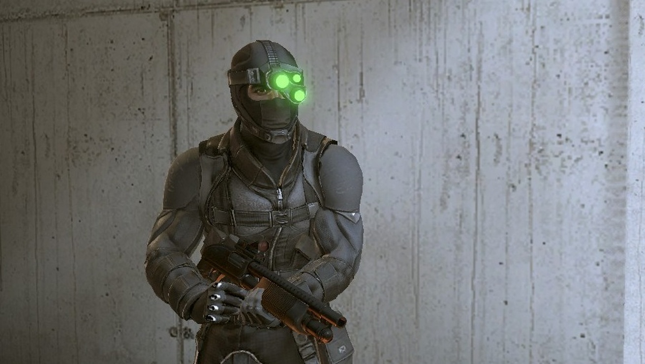 Archer, with a Mossberg 500 Cruiser